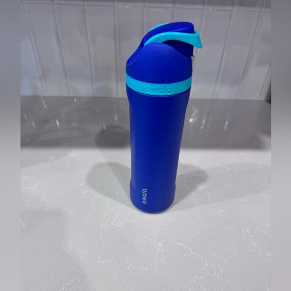 owala | Other | Owala Blue Insulated Water Bottle | Poshmark